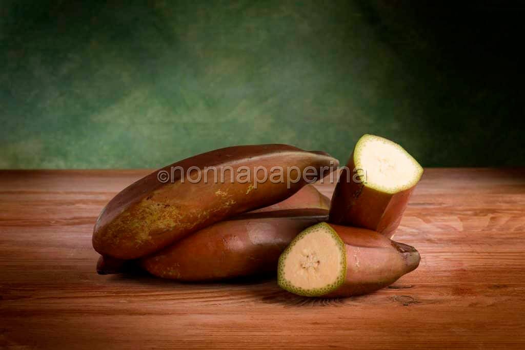 Le banane rosse hanno tante caratteristiche inaspettate