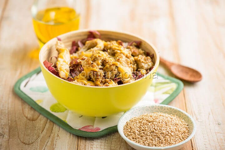 Bowl con pollo e quinoa, una ricetta sfiziosa e sostanziosa