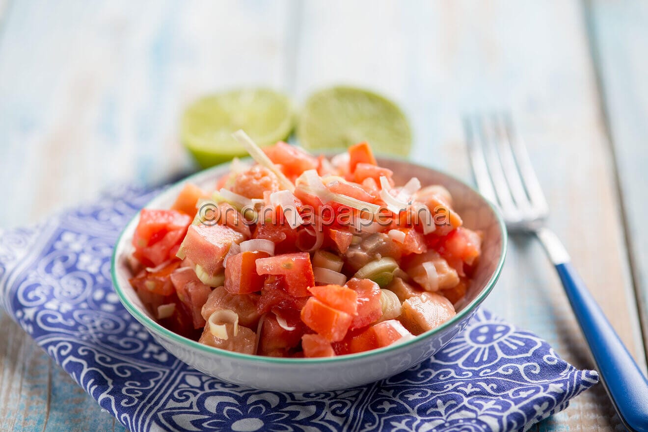 Lomi lomi salmon, un secondo che sa di mare e vacanza