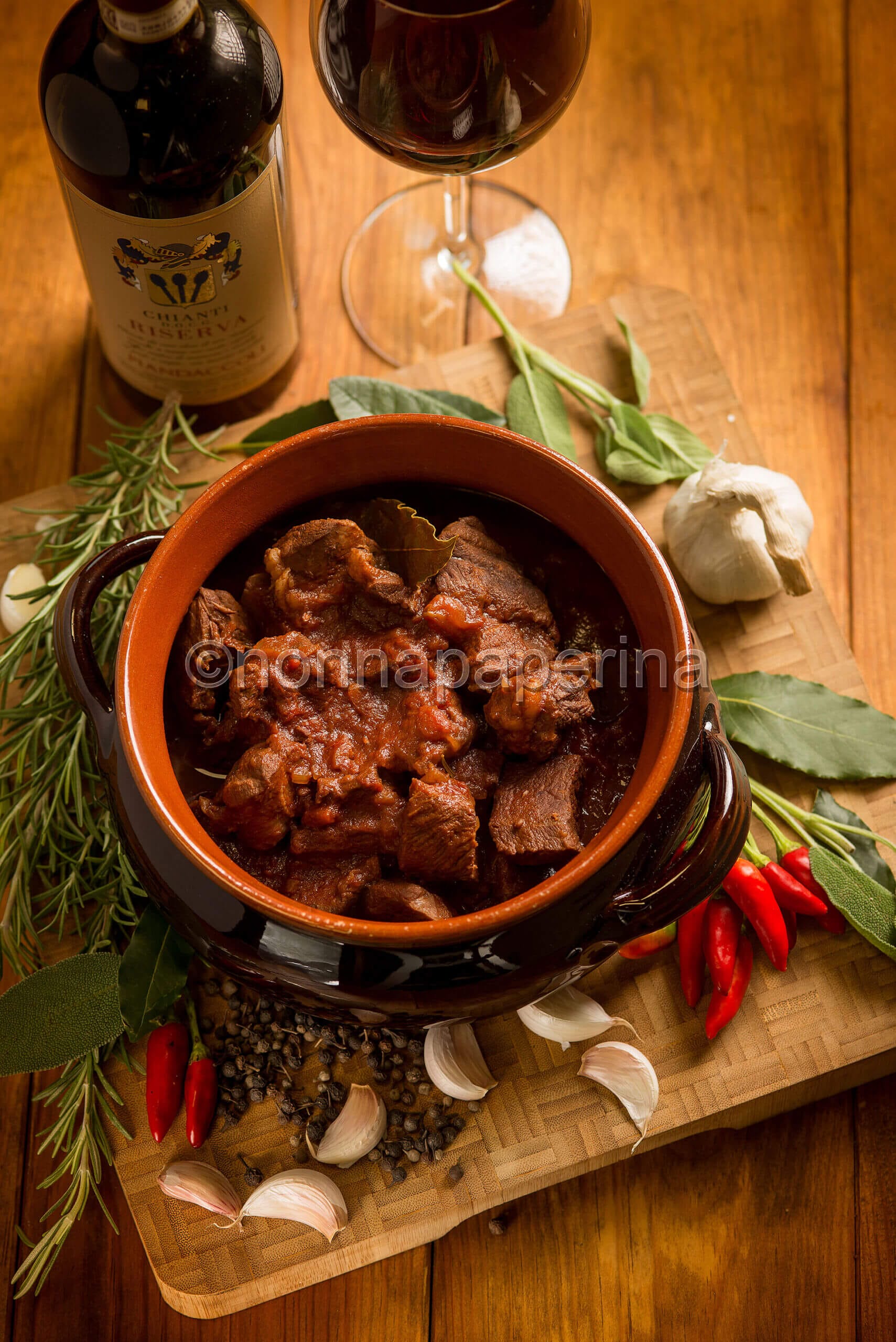 Peposo toscano, lo stufato a cottura lenta che valorizza la carne