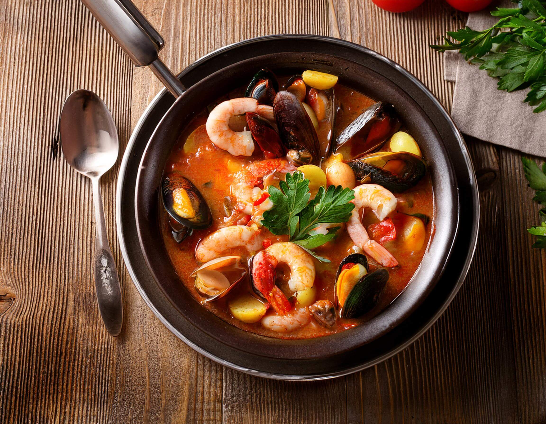 Cacciucco alla livornese ricetta originale: zuppa di pesce tipica